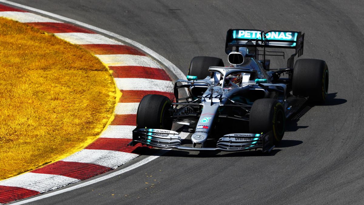 Victoire de Lewis Hamilton (Mercedes) à la suite d'une pénalité contre ...