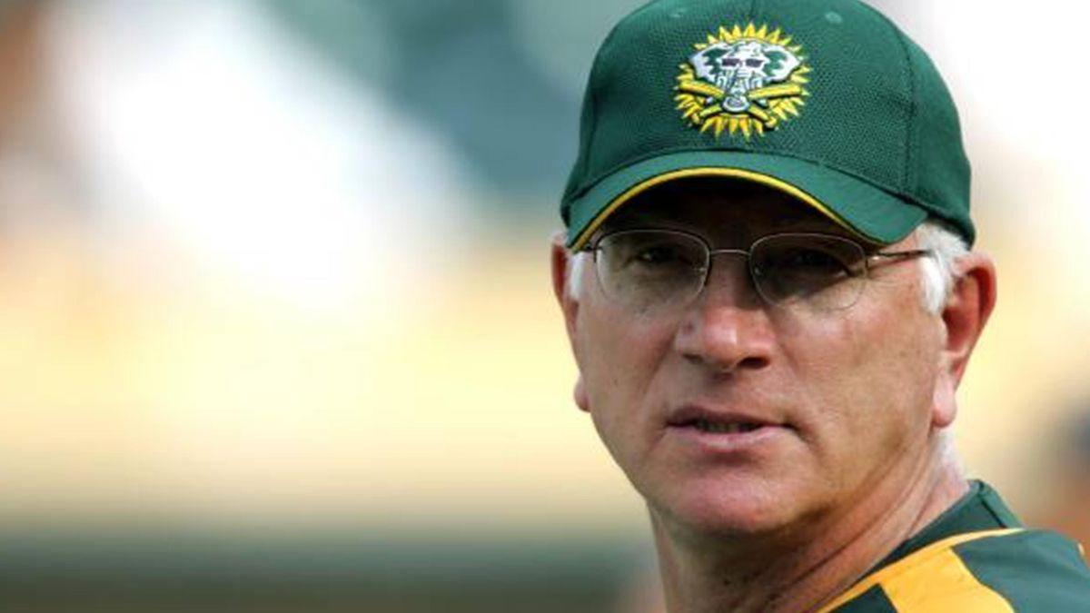 Athletics sack Macha - Eurosport