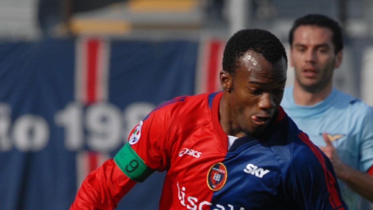 Suazo to move on - Eurosport