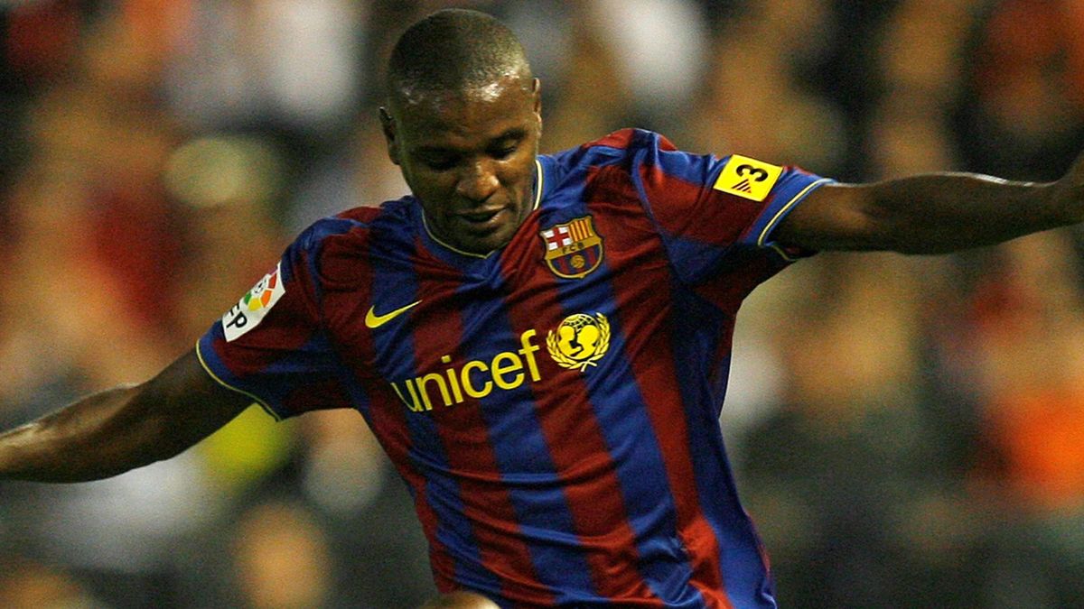 Abidal a une tumeur - Eurosport