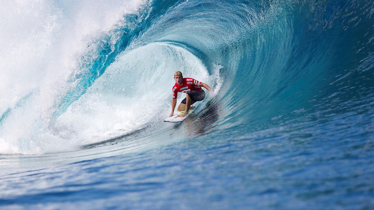 Mick Fanning'e köpekbalığı saldırdı - Eurosport