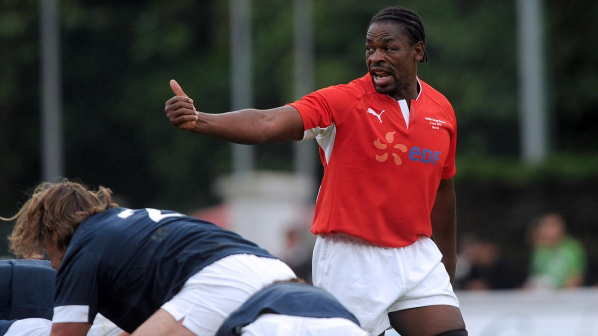 Les "Bleus" se baladent - Eurosport