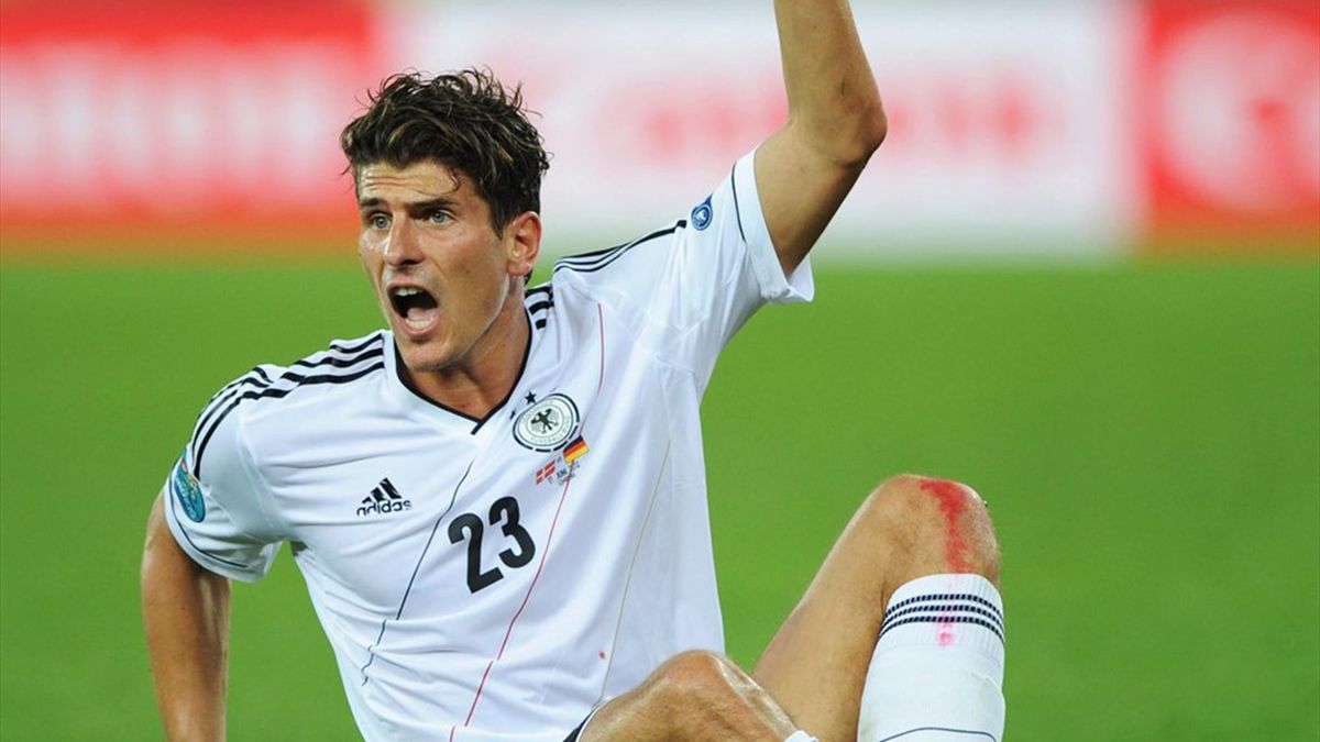 Germany's only striker Gomez ruled out of Kazakhstan game - Eurosport