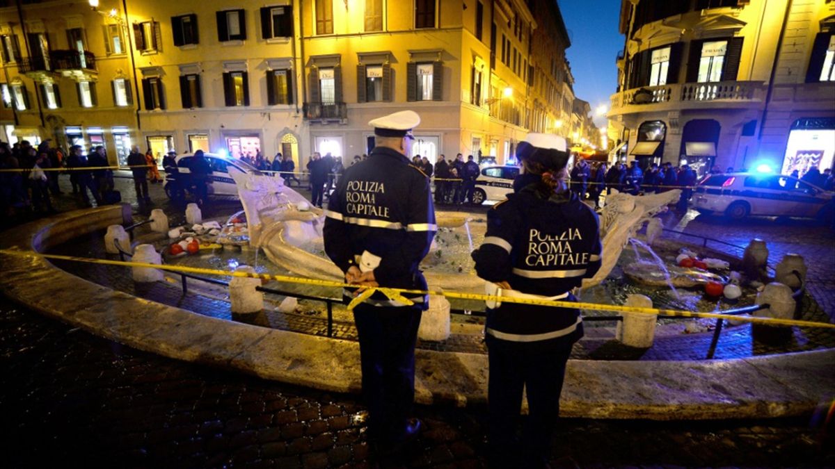 Feyenoord Hooligans : In gesprek met het algemeen dagblad ziet hij de ...