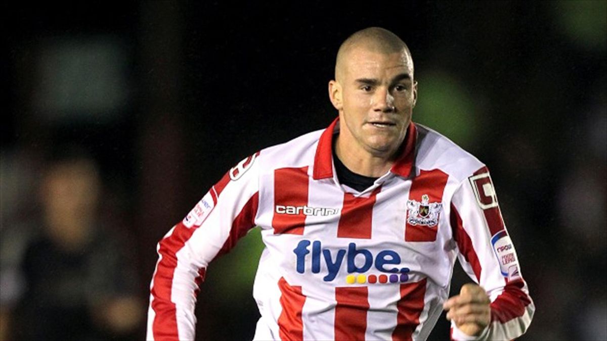 Dunne deal for Dagenham - Eurosport