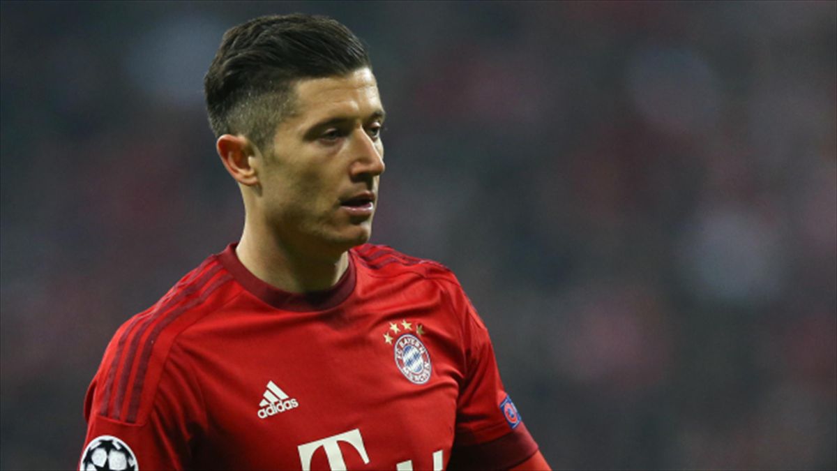 Robert Lewandowski nets hat-trick as Bayern hit Werder Bremen for six ...