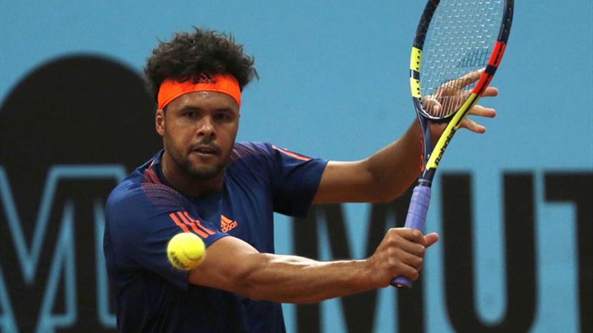 Tsonga se deshace fácilmente de Mannarino en su debut en Queen's ...