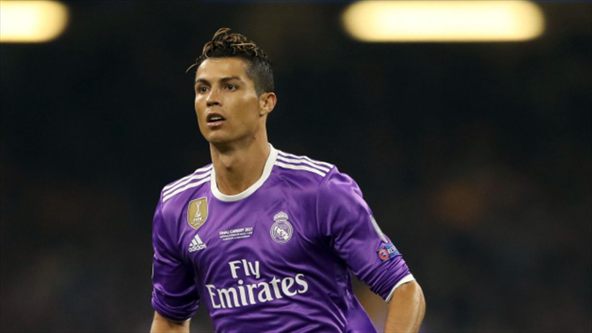 Cristiano Ronaldo denies tax exasion as he appears in court - Eurosport