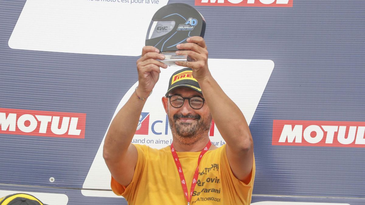 No Limits Awarded Anthony Delhalle Ewc Spirit Trophy At The Bol Dor