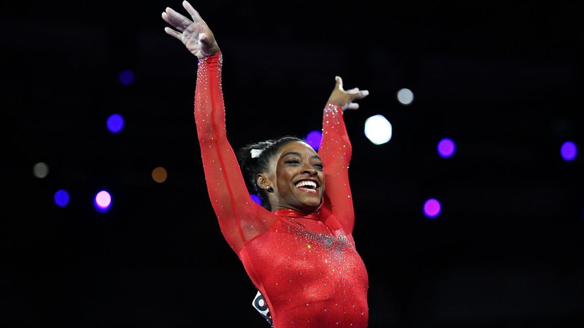 Turn-WM: Simone Biles siegt mit Weltrekord - Pauline Schäfer-Betz ...