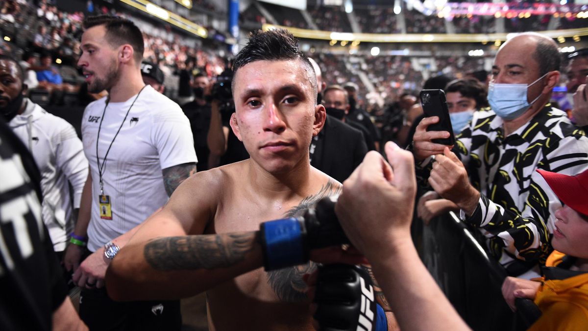 UFC | Jeff Molina eerste mannelijke MMA-vechter die uit de kast komt ...