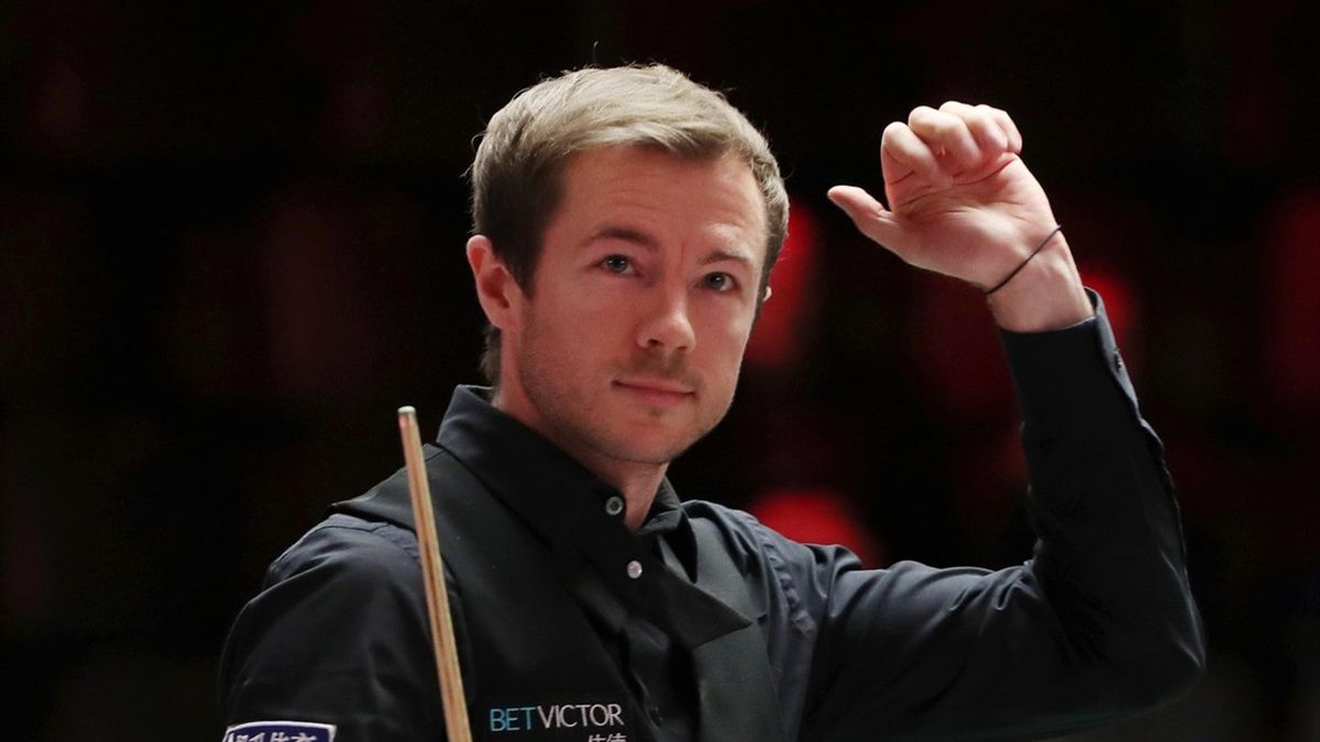 Neil Robertson kiesett, Robert Milkins maximumot lökött - Eurosport