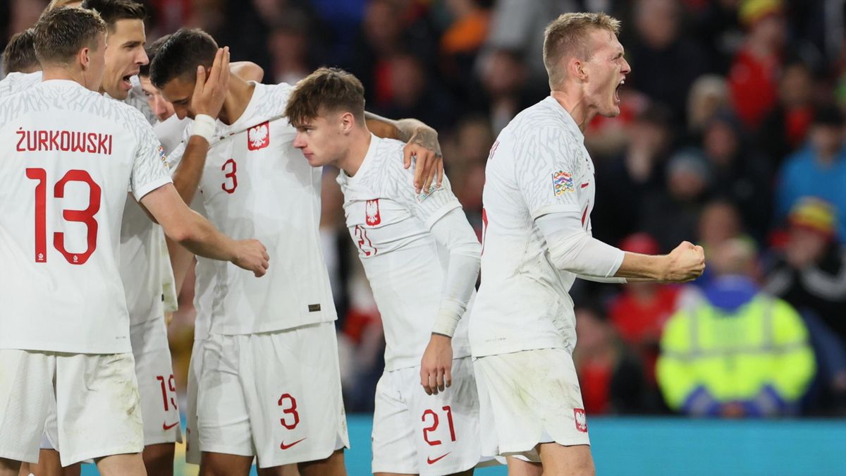 Karol Świderski po meczu Walia - Polska. Liga Narodów, piłka nożna ...