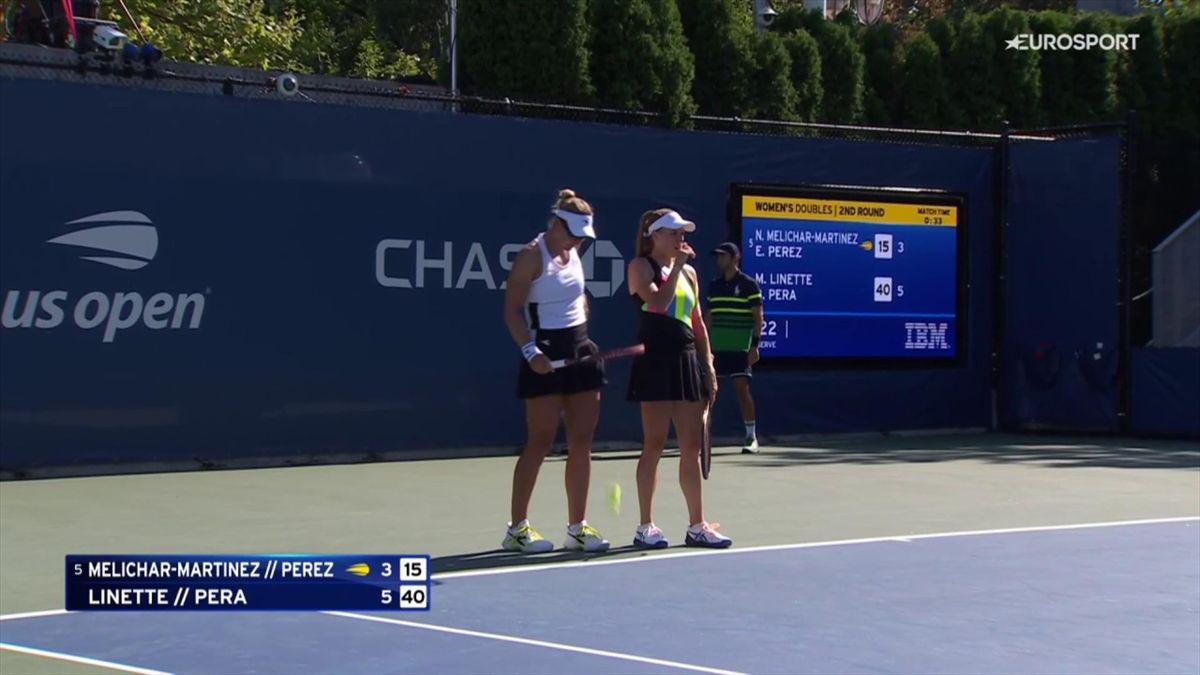 Linette sprawiła niespodziankę w deblu. Rozstawione rywalki ...