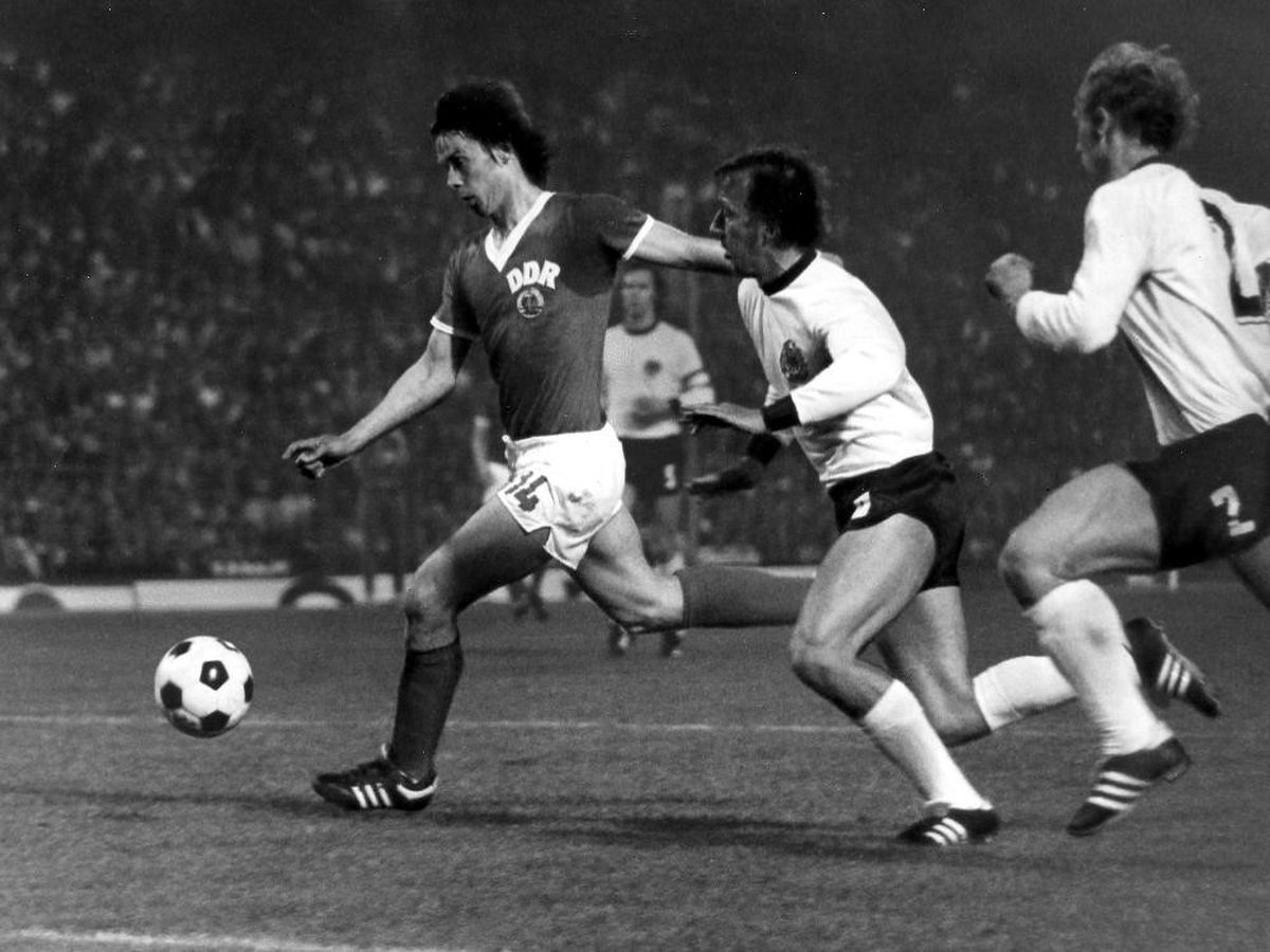 Kein Tag wie jeder andere: Diego Maradonas legendäre "Hand Gottes" und ...