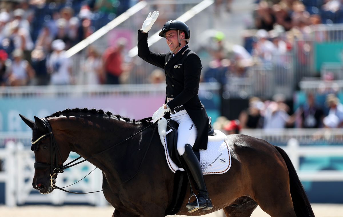 Dressur bei Olympia 2024: So lief Tag eins der Qualifikation - Frederic ...