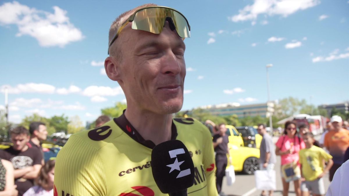 Vuelta a España | De laatste meters van Robert Gesink na 19 jaar op de ...