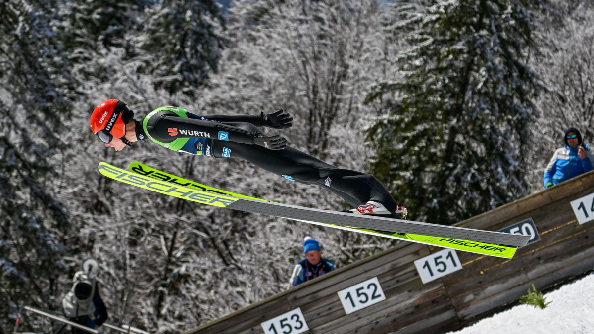 Skispringer Karl Geiger im Interview: "Habe Weltcups gewonnen und bin ...