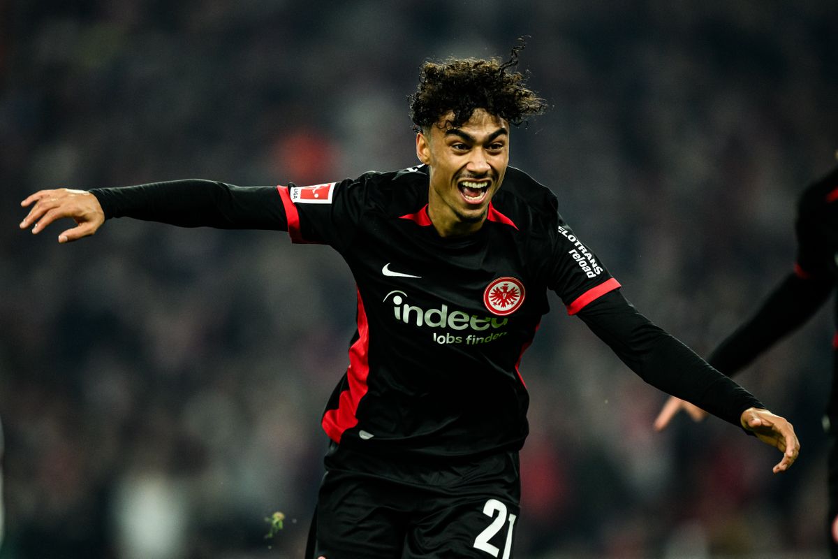 nathaniel-brown-aus-dem-schatten-ins-rampenlicht-eintracht-youngster