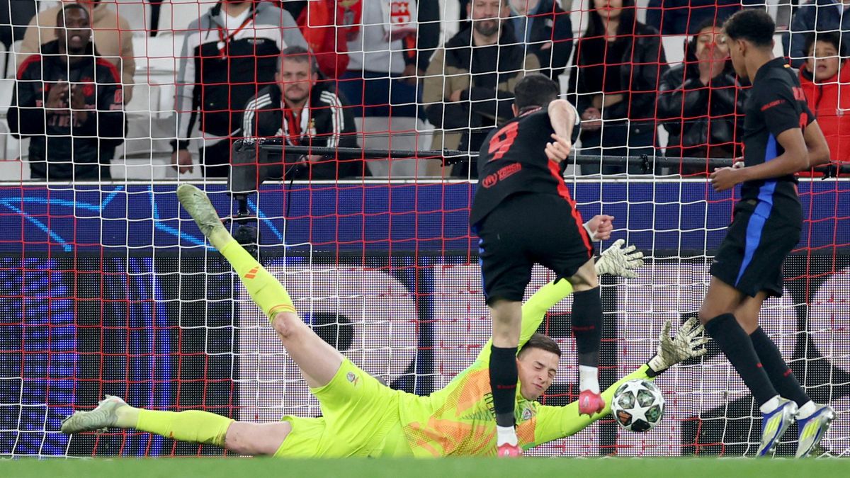 Benfica - FC Barcelona: wynik na żywo i relacja live online - dzisiejszy mecz 1/8 finału Ligi ...