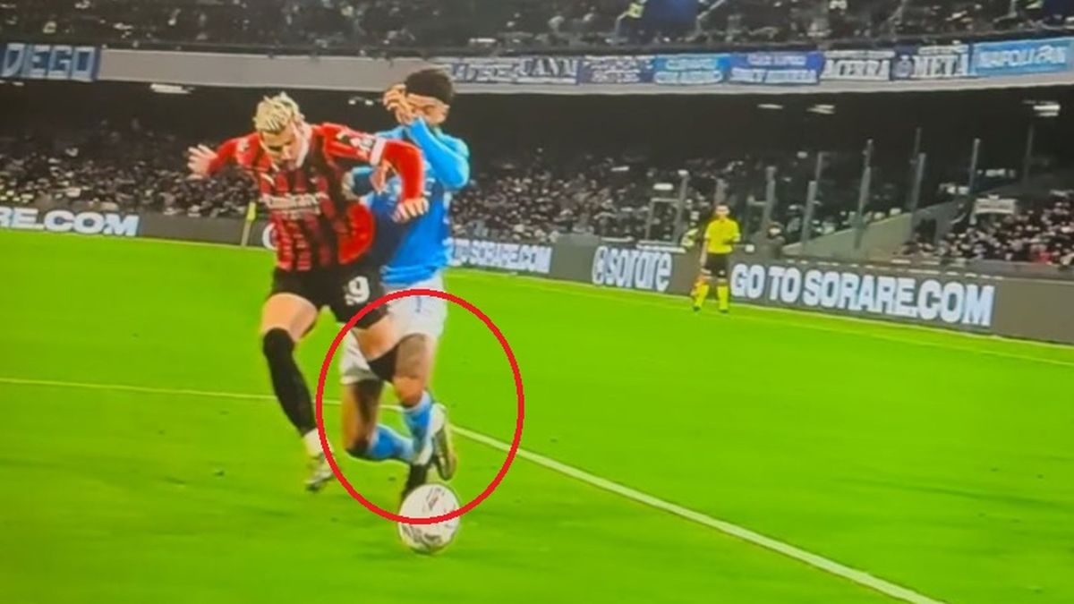 Napoli-Milan, moviola: giusto il rigore su Theo Hernandez, Lukaku ...