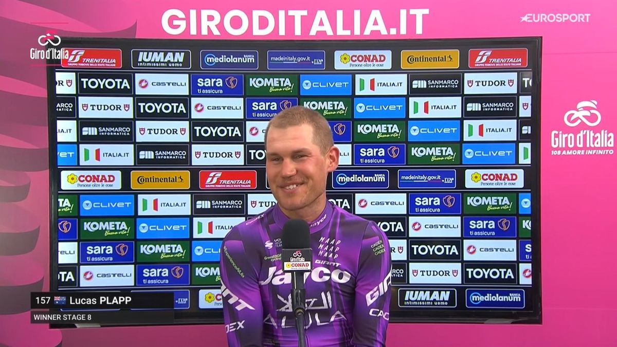 Luke Plapp (Team Jayco AlUla) remporte la 8e étape, Primoz Roglic (Red ...