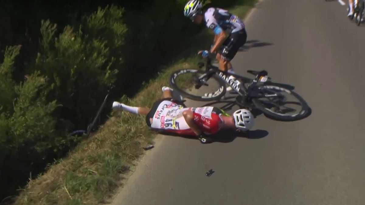 Jonathan Milan gewinnt die 8. Etappe der Tour de France vor Wout van ...