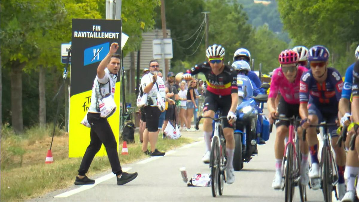 Tour de France 2025 - Tim Wellens vince la tappa 15: fuga vincente ma ...