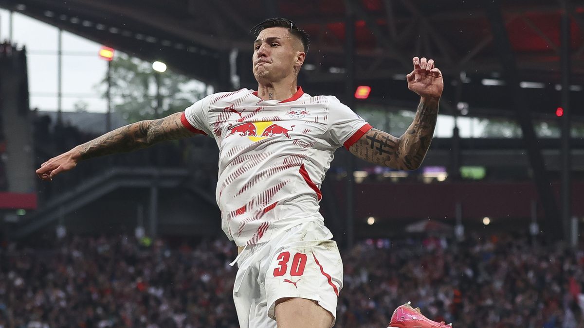 Folytatja a Manchester United a nyári költekezést, pusztító jobblábas ...