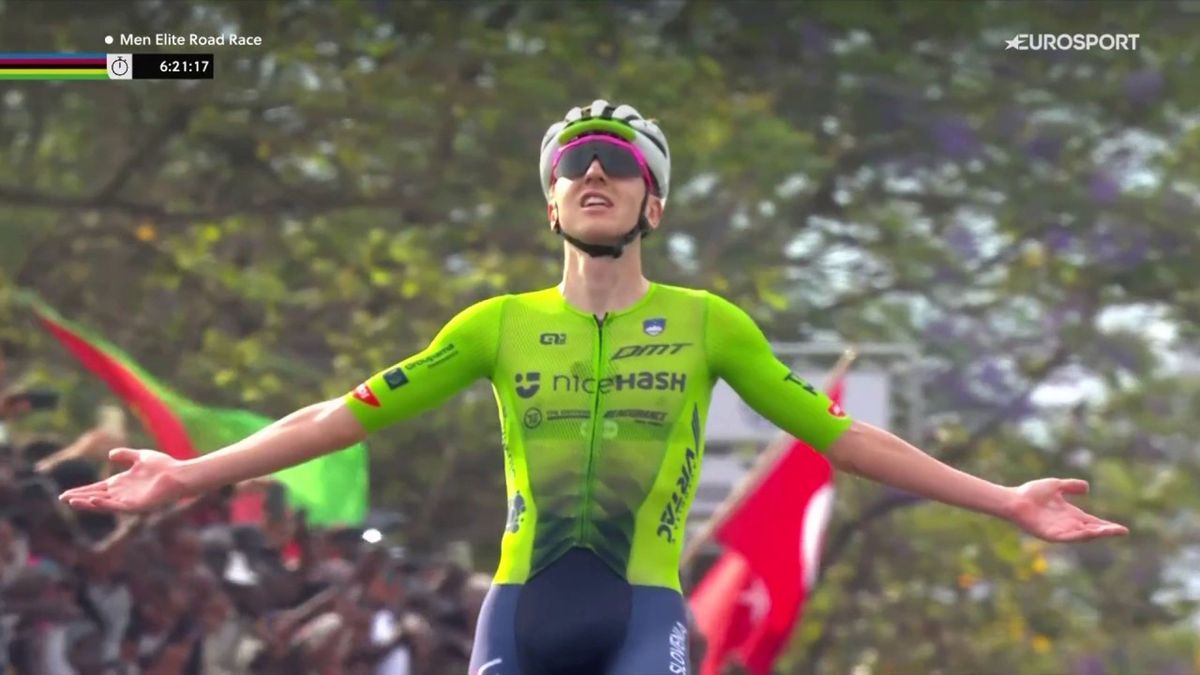 Tadej Pogacar dopo la vittoria del mondiale in Ruanda: "Nel finale ho ...