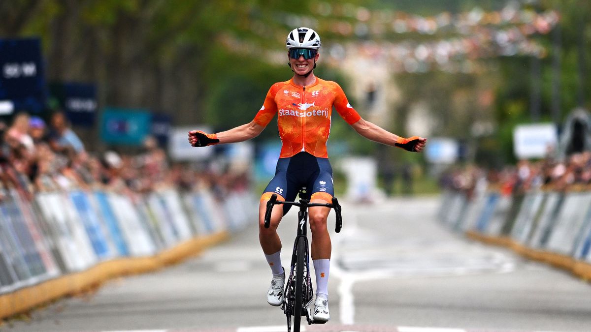 Demi Vollering spielt Favoritinnen-Rolle souverän aus und holt EM-Gold ...