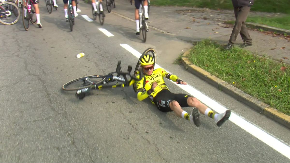 Tadej Pogacar vince il Giro di Lombardia per il quinto anno di fila ...