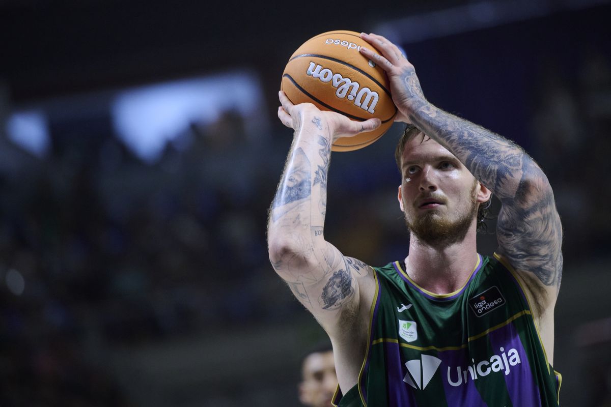 Aleksander Balcerowski przeszedł metamorfozę po EuroBaskecie 2025. Od ...