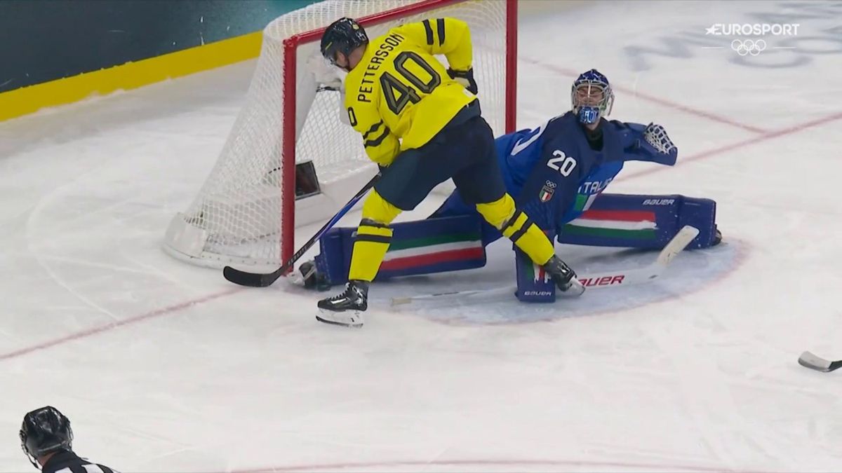 Chi è Damian Clara, il portiere che ha fatto innamorare l'Italia dell ...