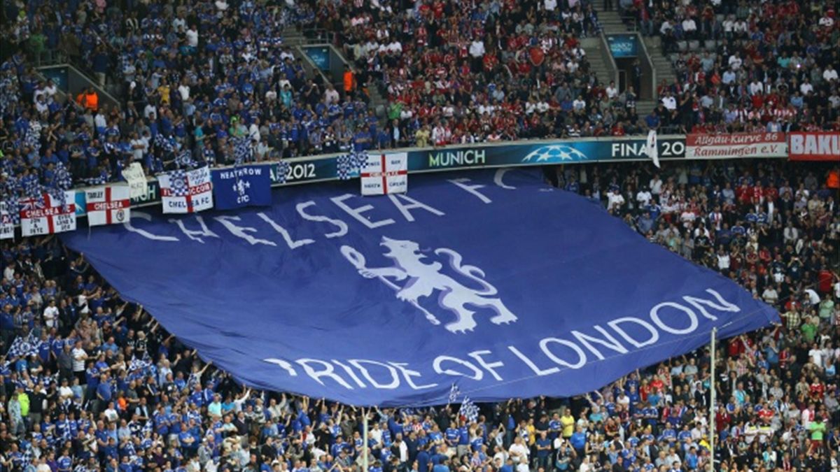 Les supporters anglais prêts à rester debout - Eurosport