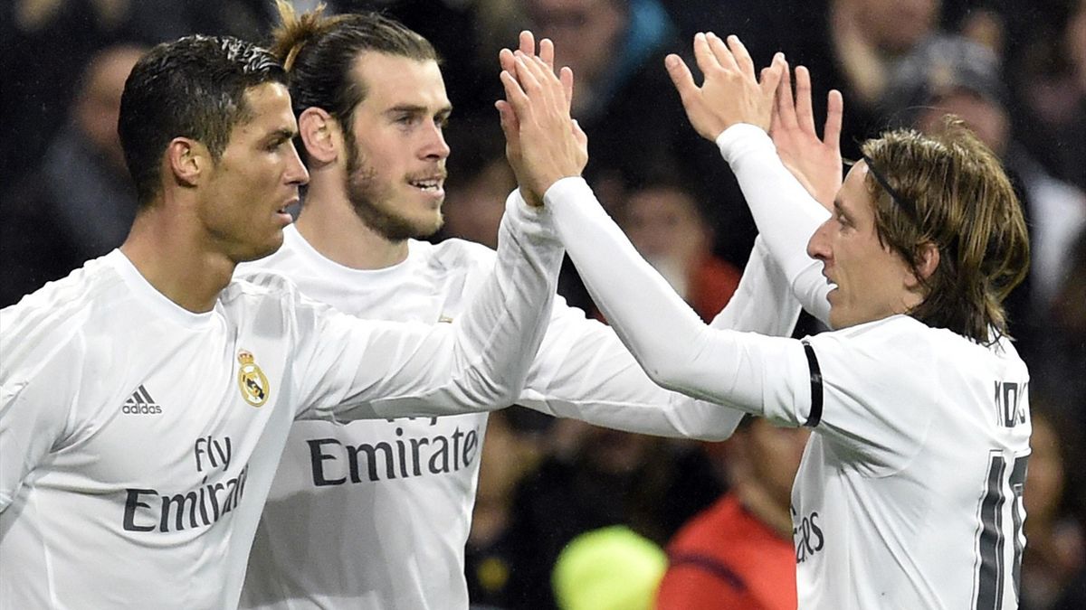 Gareth Bale erzielt beim Einstand von Zinedine Zidane drei Tore für ...