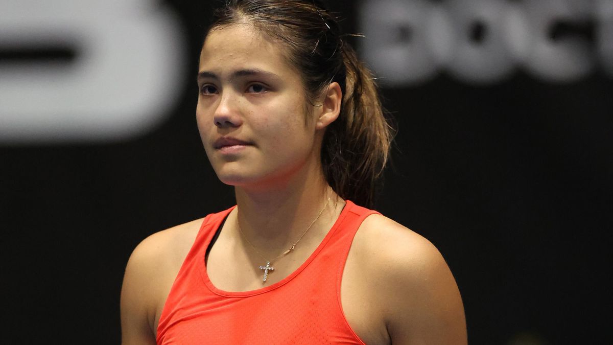 Emma Răducanu nu renunță la Australian Open după accidentarea la gleznă ...