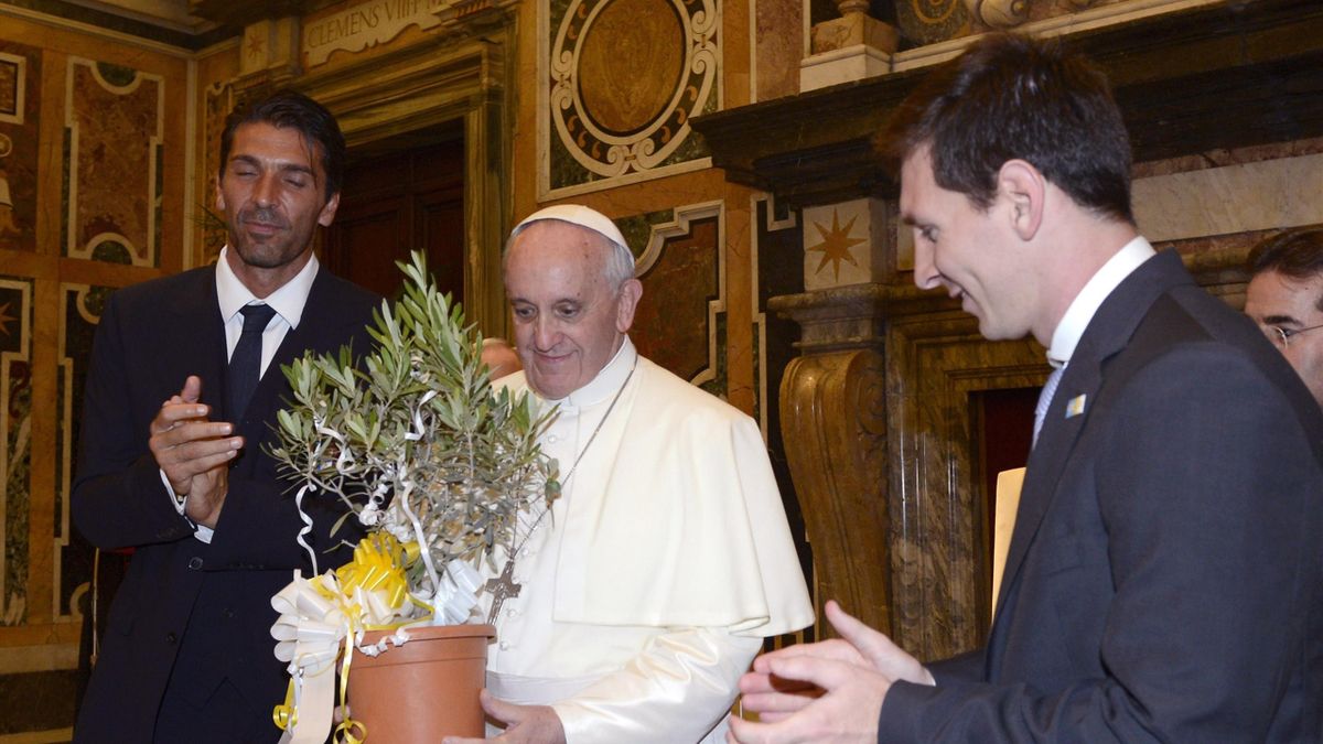 WM 2022 - Papst Franziskus beglückwünscht Argentinien zum Titel in ...