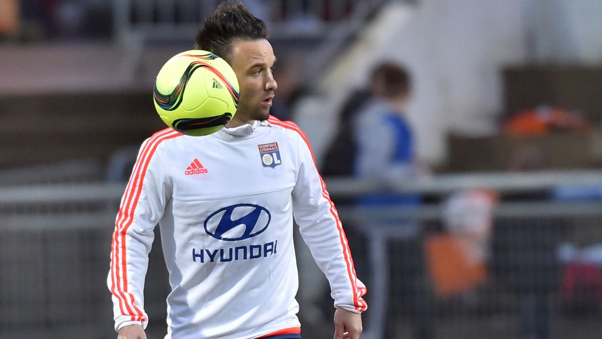 Mathieu Valbuena en a marre et l'a fait savoir - Eurosport