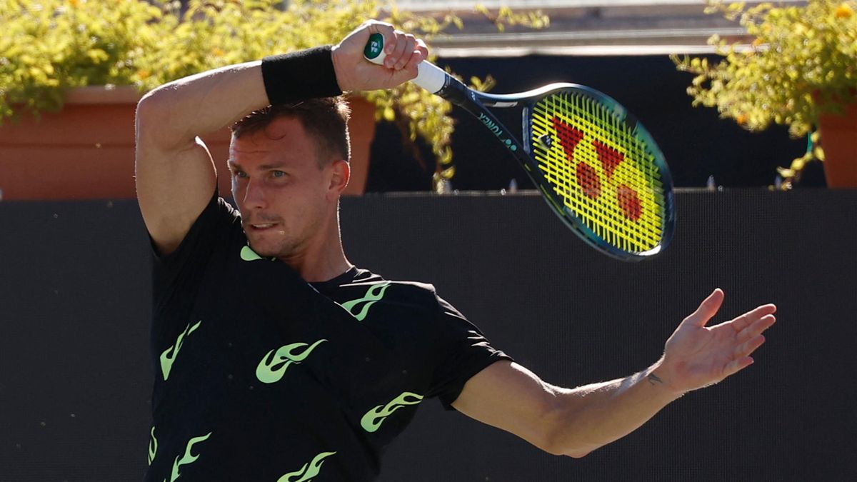 Fucsovics hátracsúszott, öt éve először nincs magyar teniszező a top ...