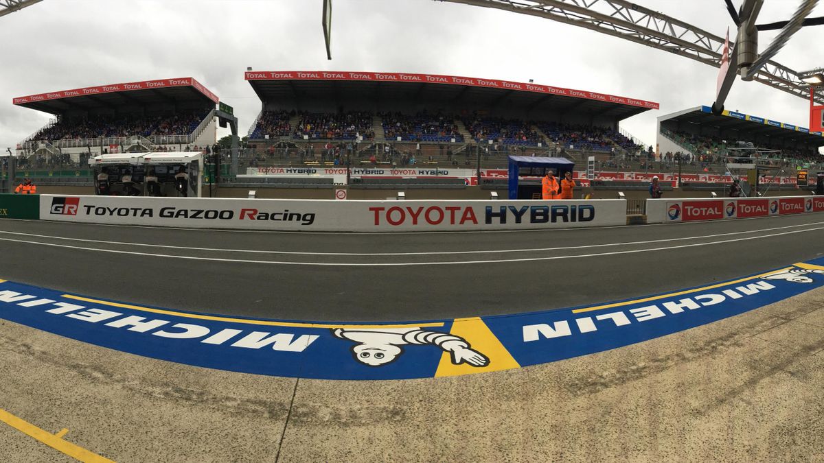 ¿Cómo pasar cinco horas en el pit lane y no morir en el intento ...