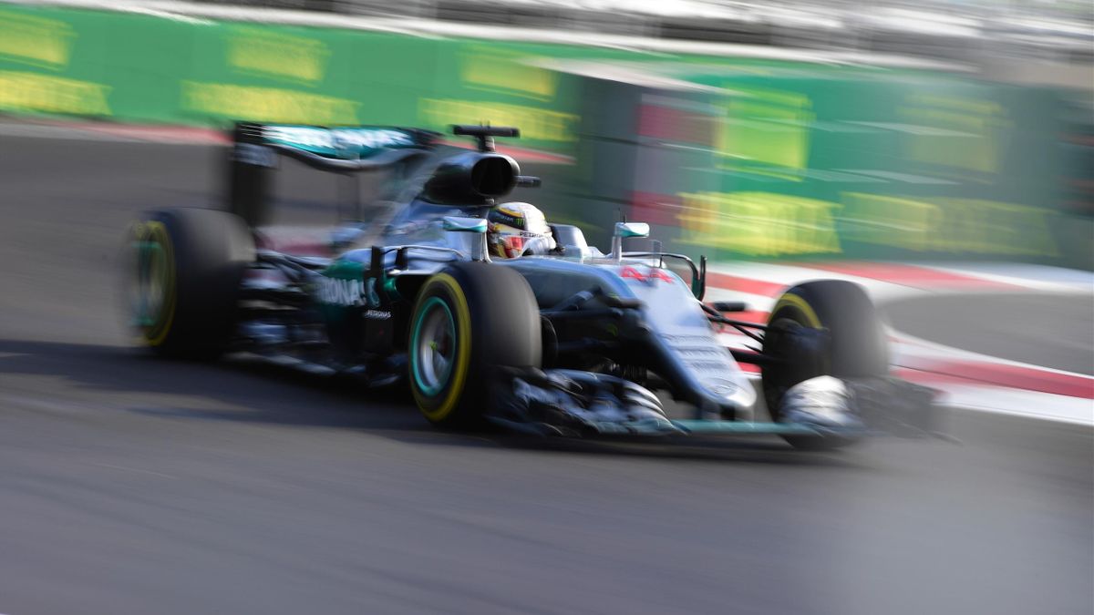 Formel 1 in Baku: Lewis Hamilton im 3. Freies Training erneut der ...