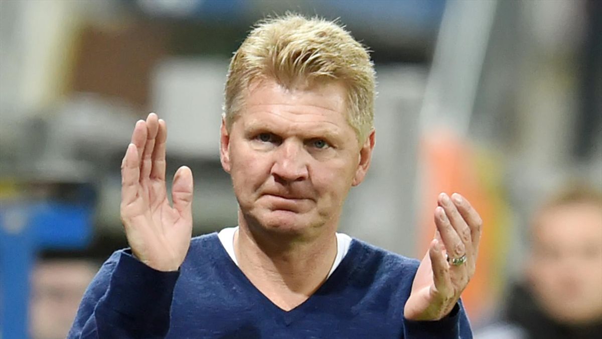 Paderborn-Präsident Wilfried Finke setzt Stefan Effenberg unter Druck ...