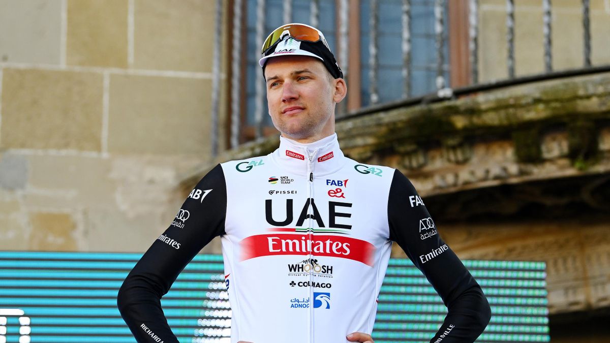 Brakk kragebeinet i fire deler etter Flandern-velt - Eurosport