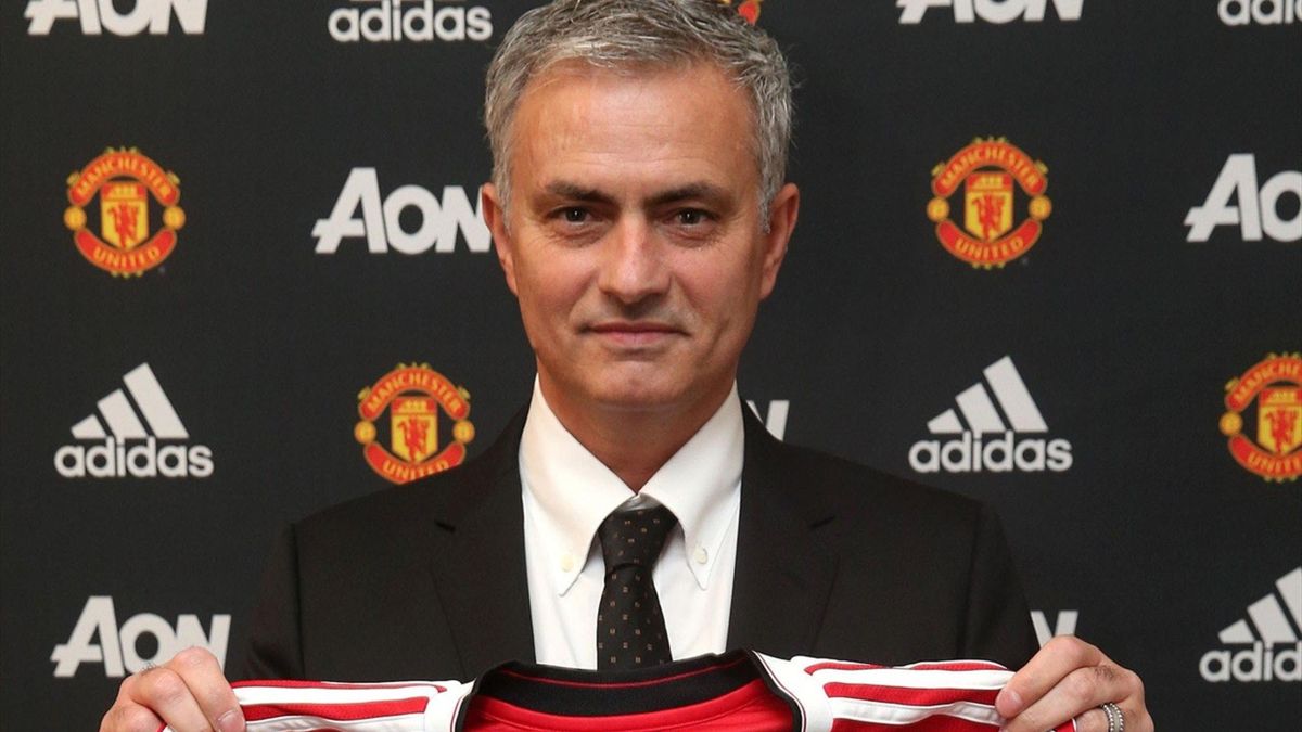 Ufficiale, José Mourinho è il nuovo allenatore del Manchester United ...