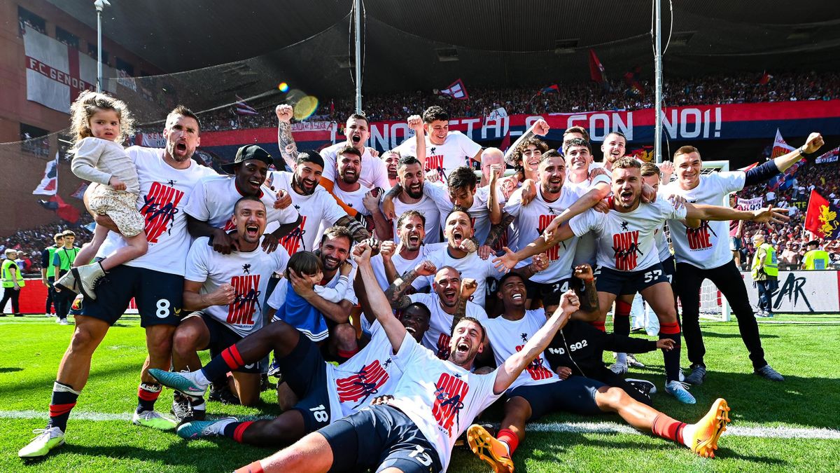 Sărbătoare la Genoa! Echipa a promovat în Serie A! Radu Drăgușin ...