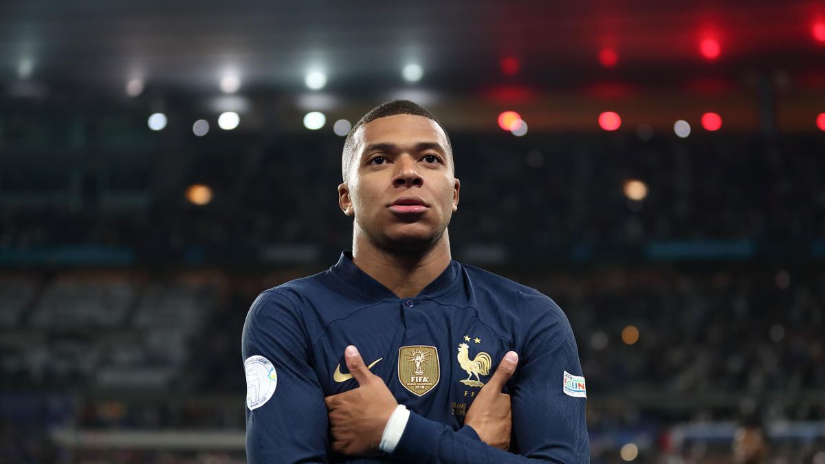 Se simte mai bine Mbappe la naționala Franței decât la PSG? "Aici am ...