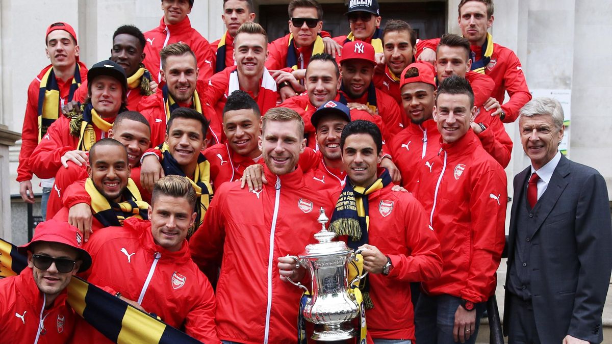 Arsenal Celebrate Fa Cup Win In Style And Jack Wilshere Taunts