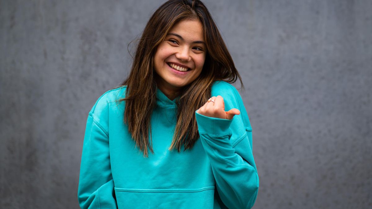 Emma Răducanu, mesaj în română în ziua de Paște! Britanica, meci de foc ...