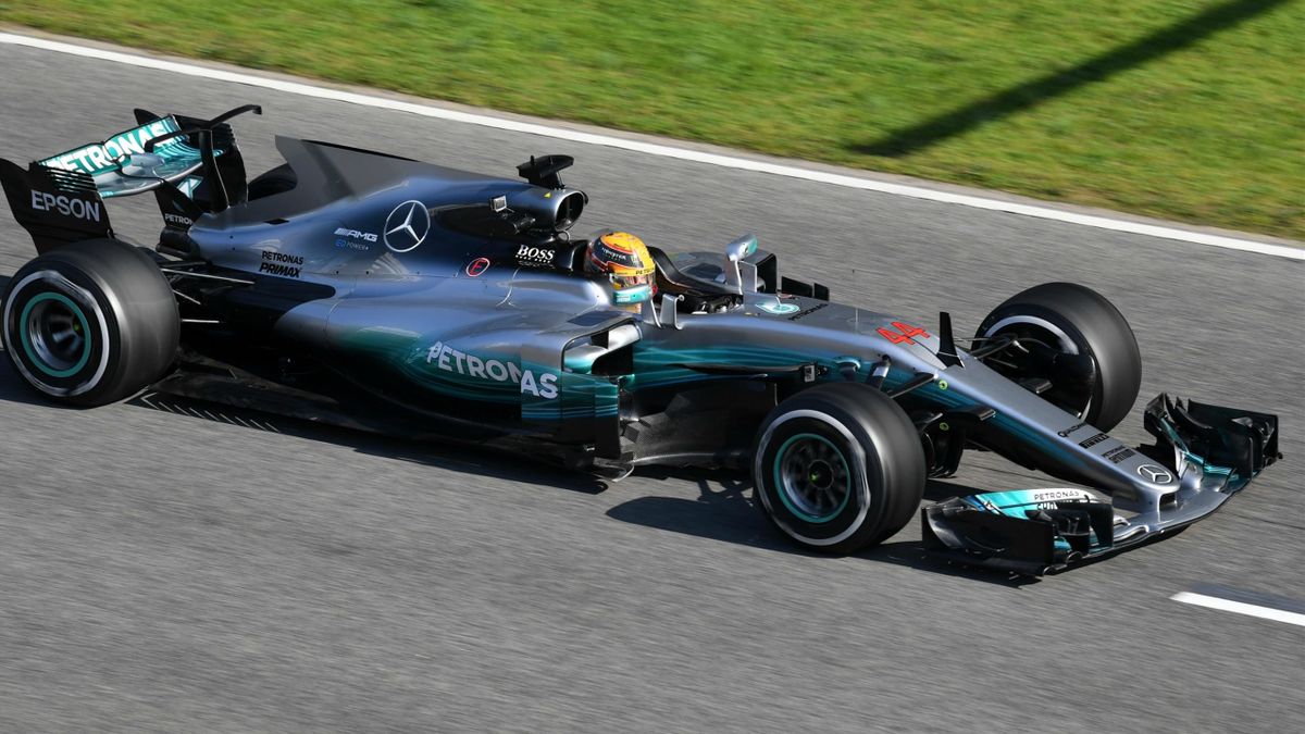 Lewis Hamilton (Mercedes) le plus rapide de la 1re journée de tests à ...